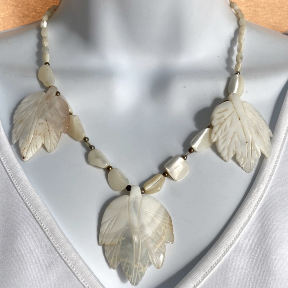 Vintage | Jewelry | Vintage Traditional Asian Shell Leaf Classic ...